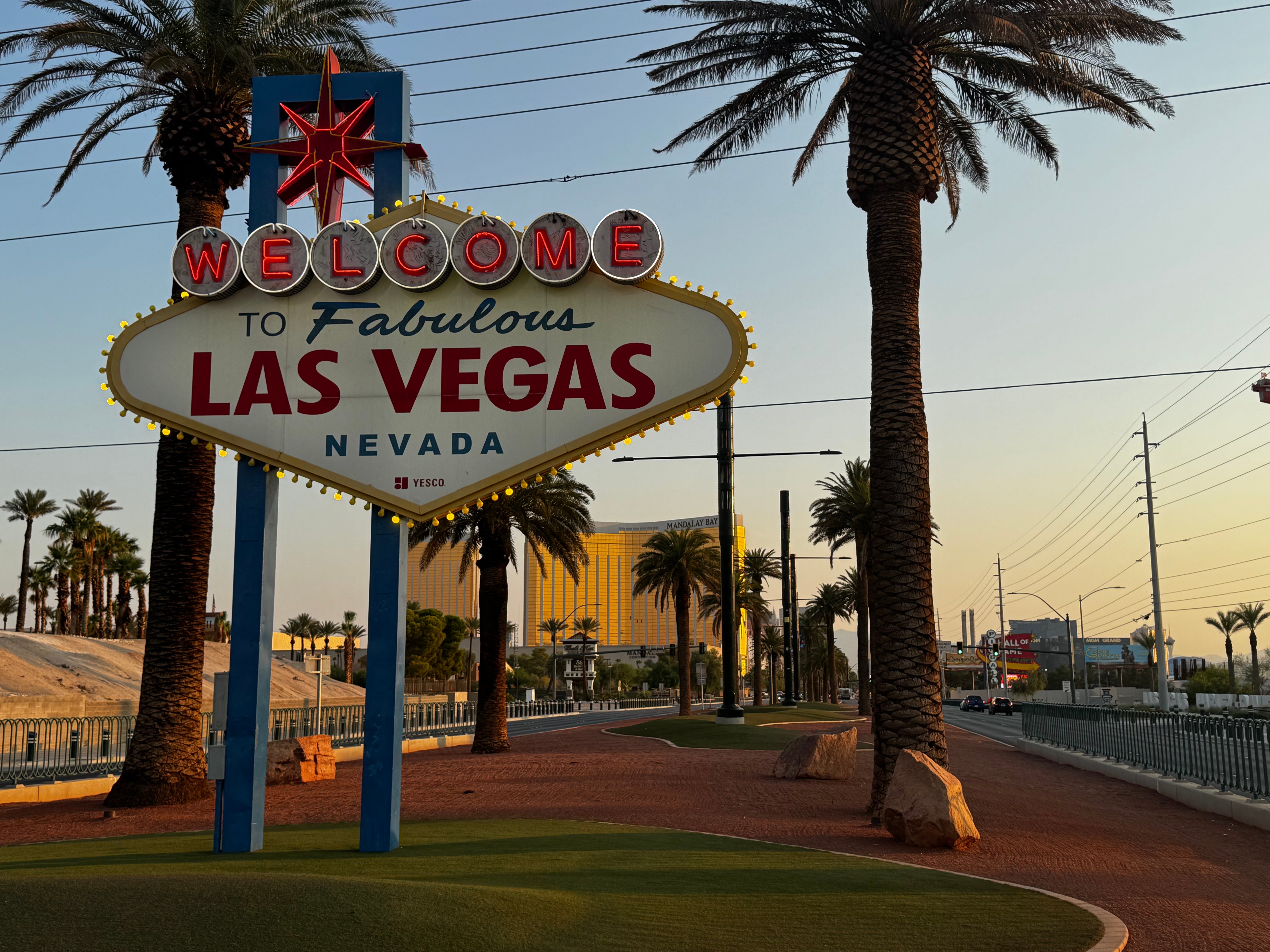 Book Spring Break to Las Vegas With Amex Points — Here's How