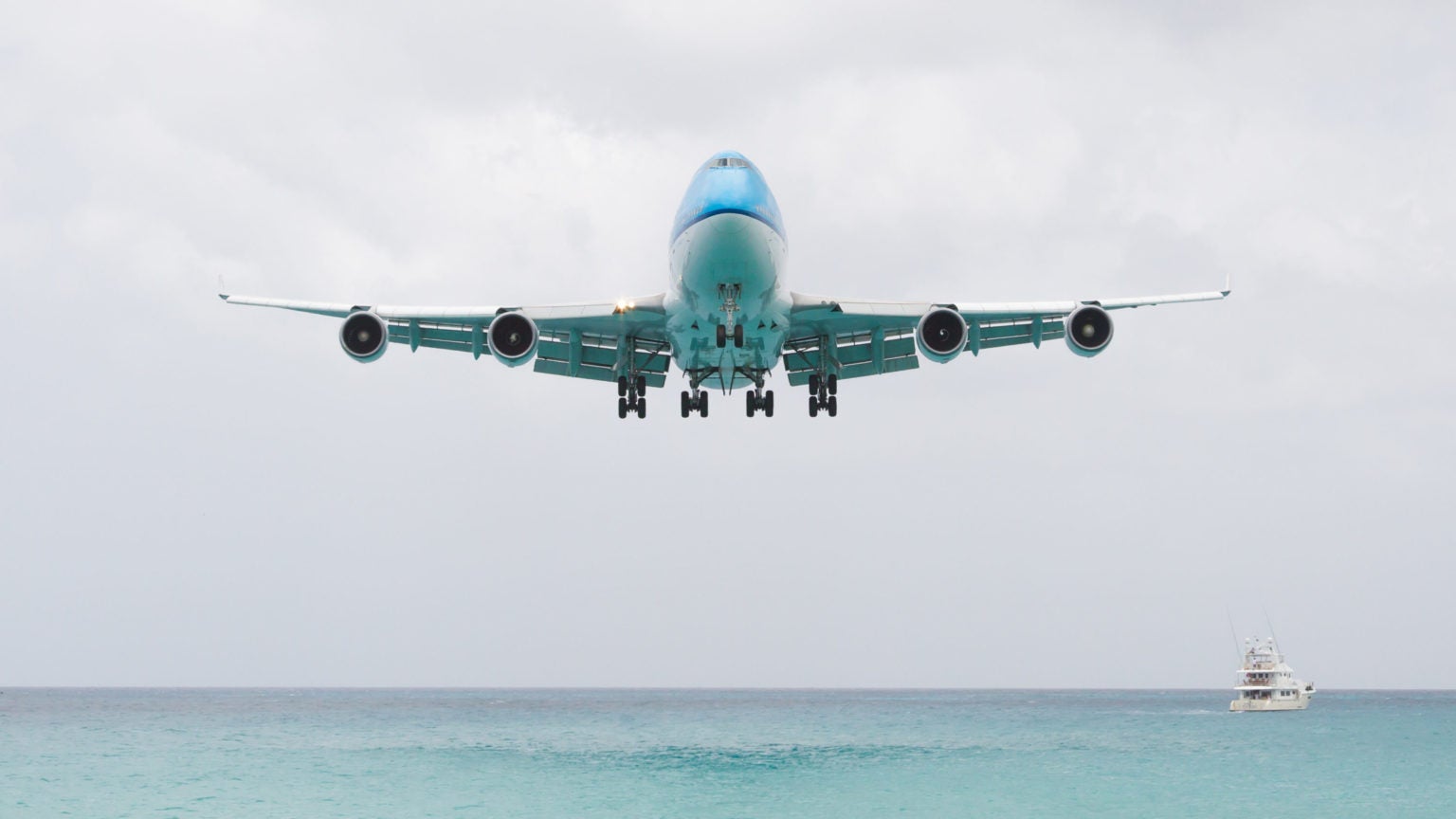 The Definitive Guide to KLM's Direct Routes from The U.S. [Plane Types]