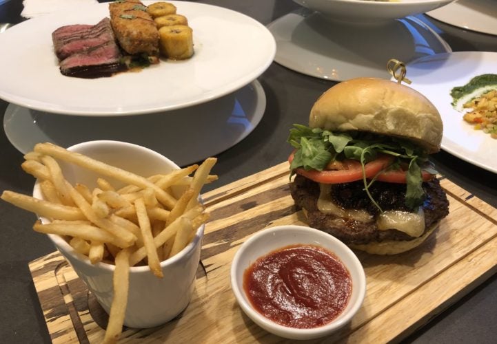 Full List of American Airlines' Flagship Lounges [Locations, Hours]