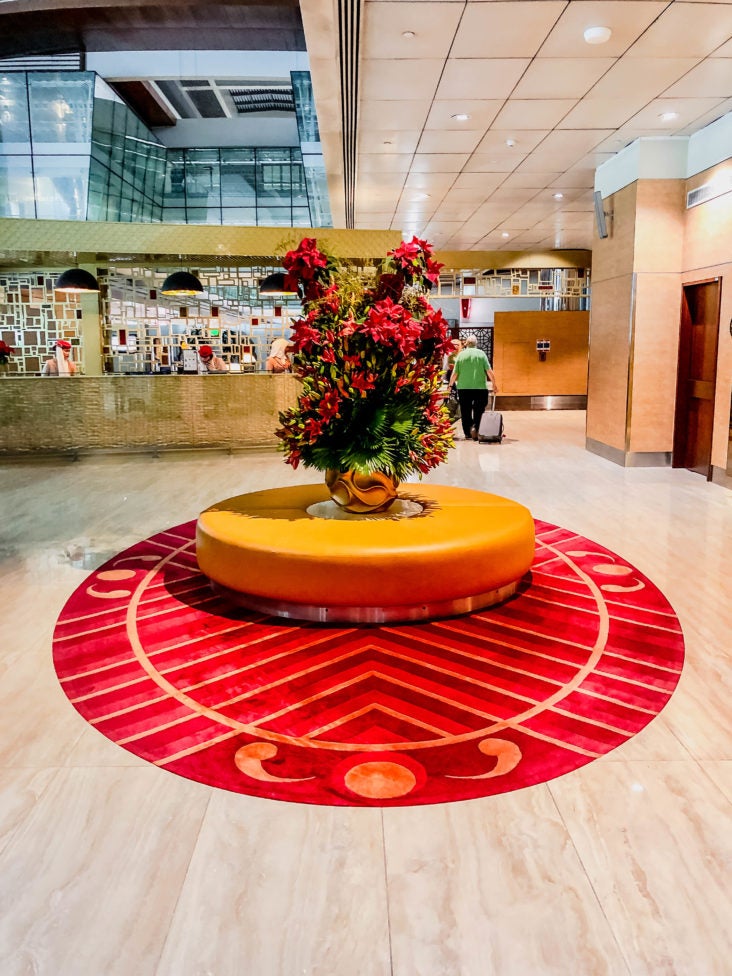 Emirates New "Game-Changer" First Class Suites [Review]