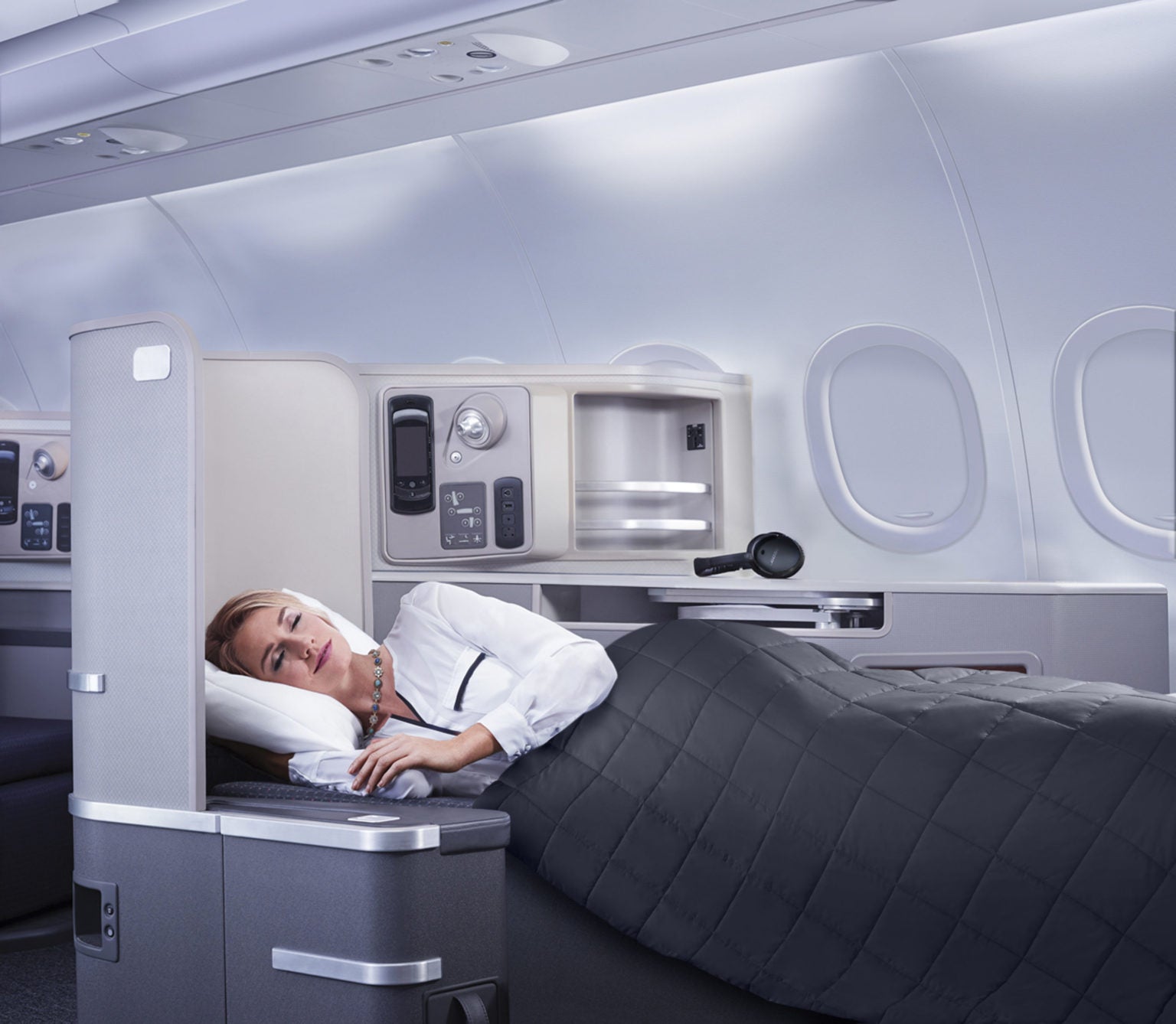 American Airlines: Main Cabin Extra vs. Preferred Seating [2023]