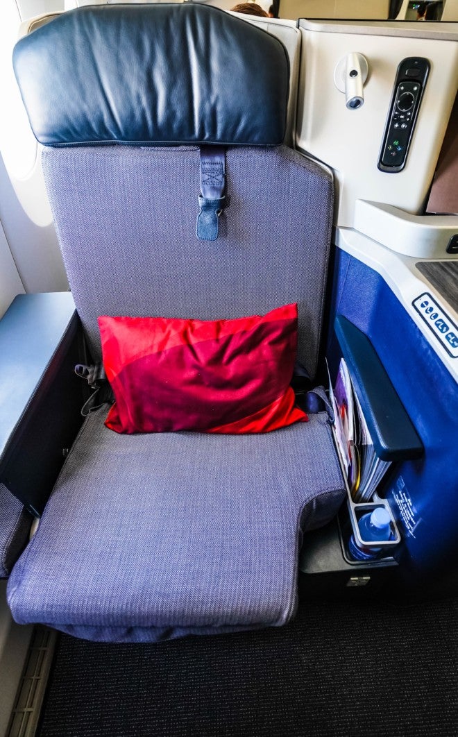 Hainan Airlines Airbus A350 Business Class Review [Beijing > Boston]