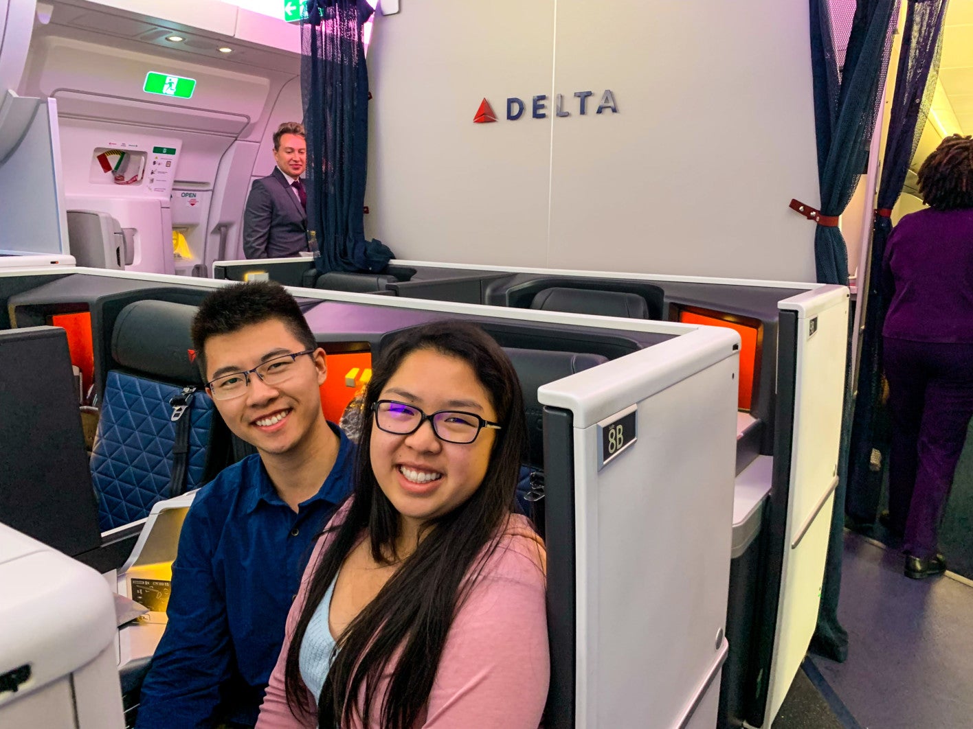 Amex Gold Card vs. Delta Platinum Card [Detailed Comparison]