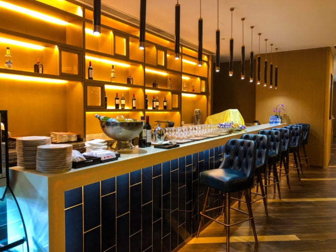 Delta One Suites A350-900 Review [Shanghai > Los Angeles]