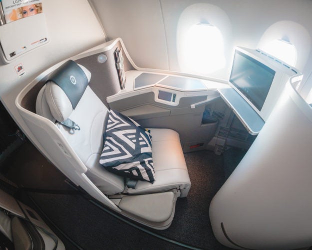 Fiji Airways A350 Business Class Review [Sydney to Nadi]
