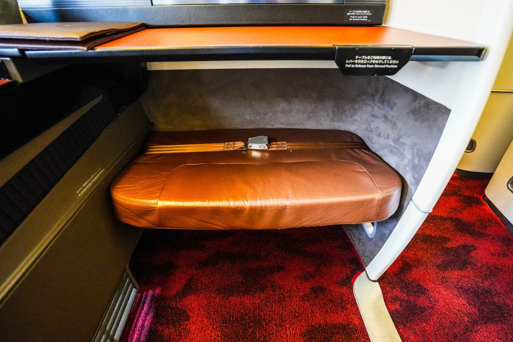 Japan Airlines Boeing 777 First Class Review [Tokyo to New York]