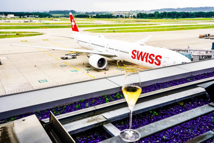 Swiss International Air Lines Baggage Fees & Policy [2023]