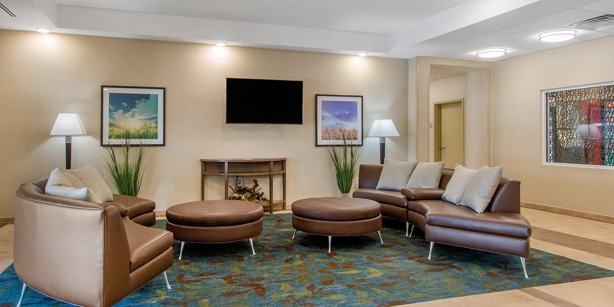 Candlewood Suites Hotels: 12 Popular Locations [2021]