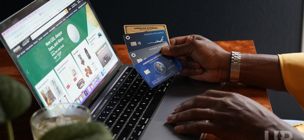 List of Amex Credit Card Customer Service Numbers [2022]