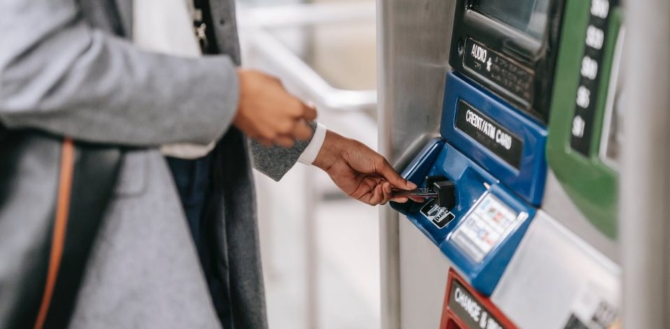 The 9 Best Credit Cards for Expats [+ Tips When Abroad]