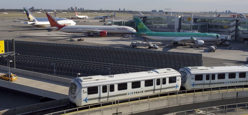 How To Get From Manhattan to New York's JFK Airport [2022]