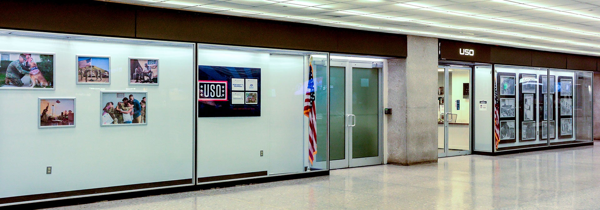 Airport Lounges at Washington Dulles International Airport [IAD]