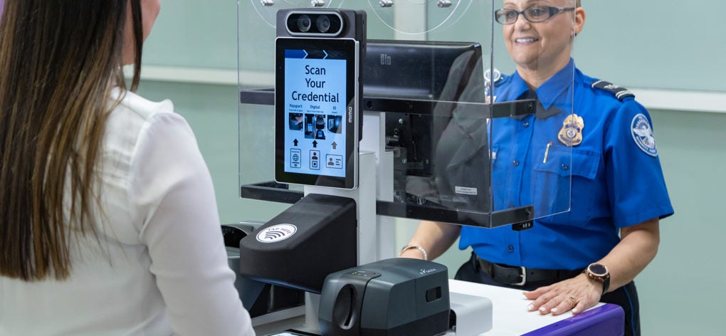 AA Customers Can Use Phone & Face for TSA PreCheck at DFW