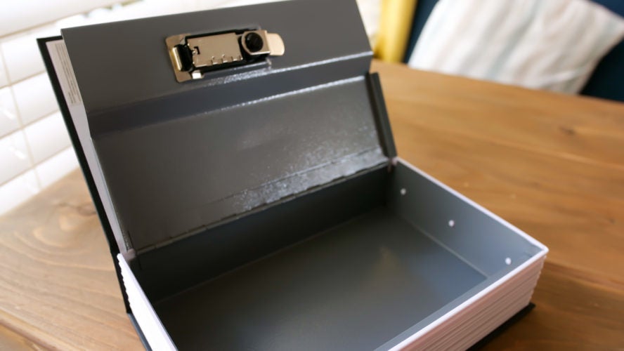 The 10 Best Portable Safes for Travel in 2023 [Hotel, Beach, Pool]