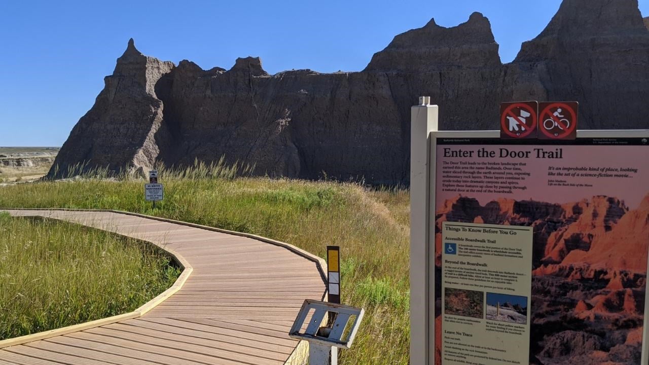 The Ultimate Guide to Badlands National Park [2023