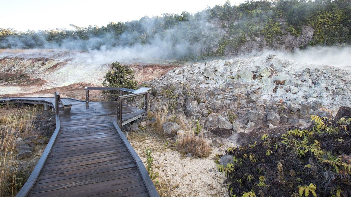 The Ultimate Guide to Hawai‘i Volcanoes National Park [2024]