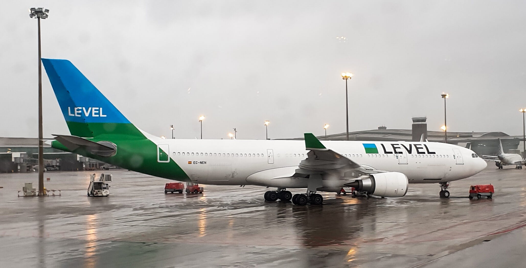 [Deal Alert] West Coast to Europe in Premium Economy For $1,142