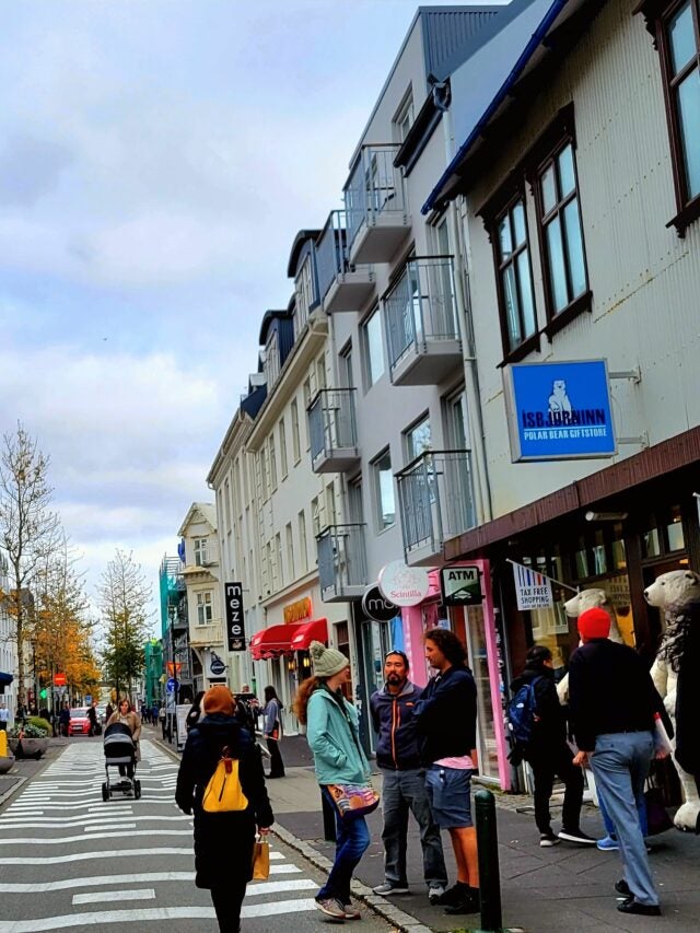 Maximize Your Next Trip With These Airline Stopover Programs Story - UpgradedPoints.com