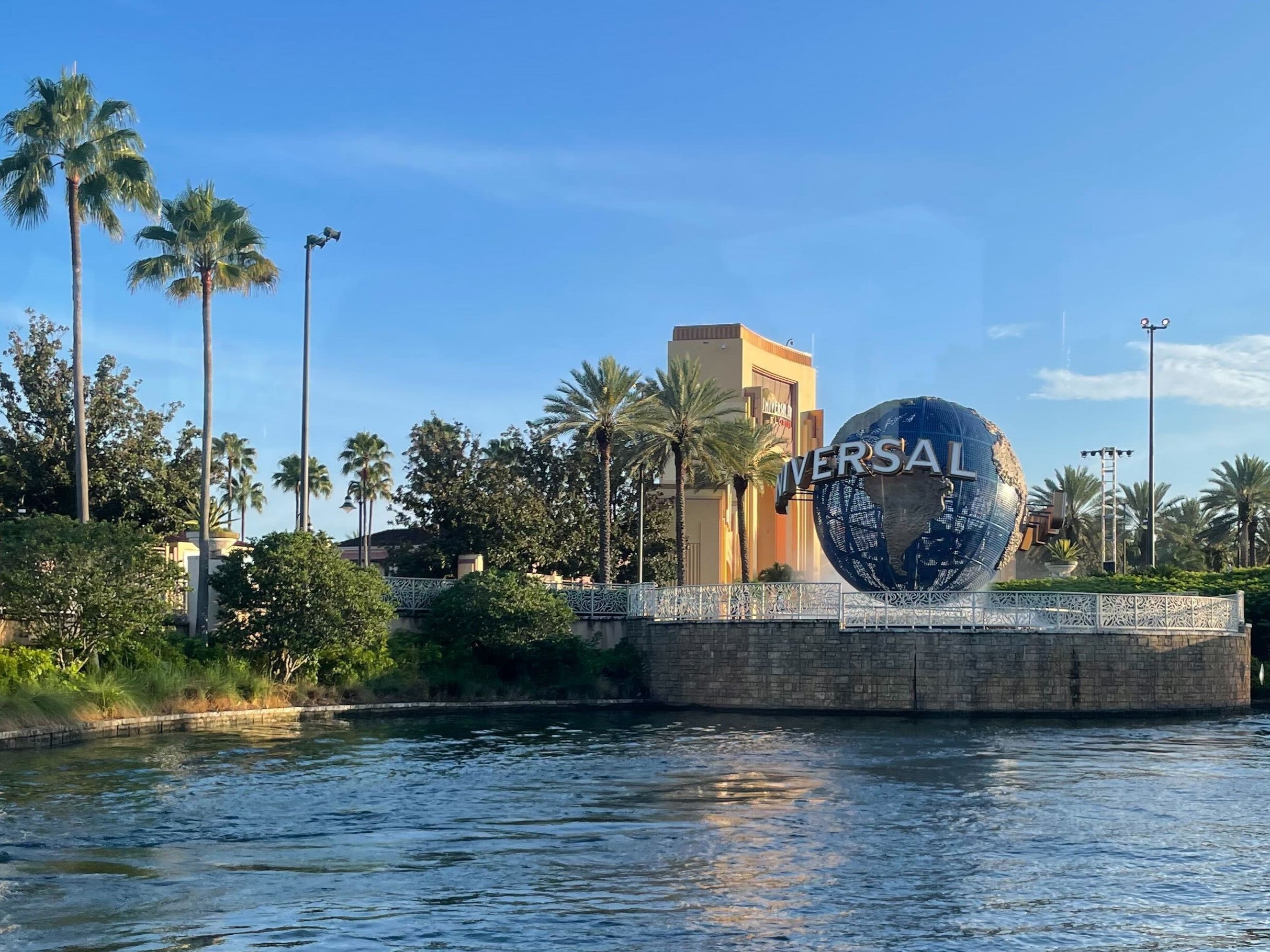Ultimate Guide to Visiting Universal Studios on a Budget with Points