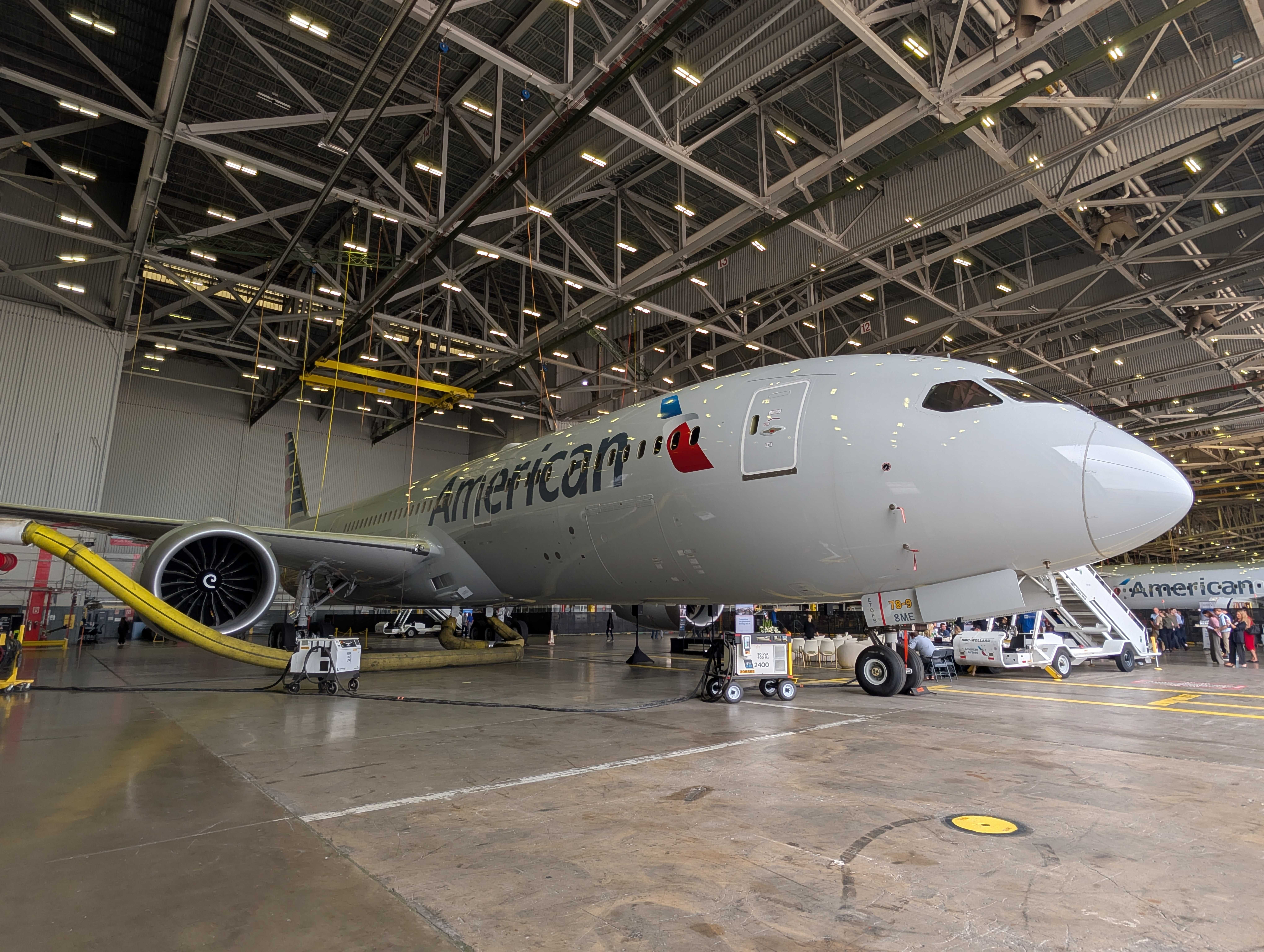 Here's Your Look at AA's New Dreamliners With Flagship Suites