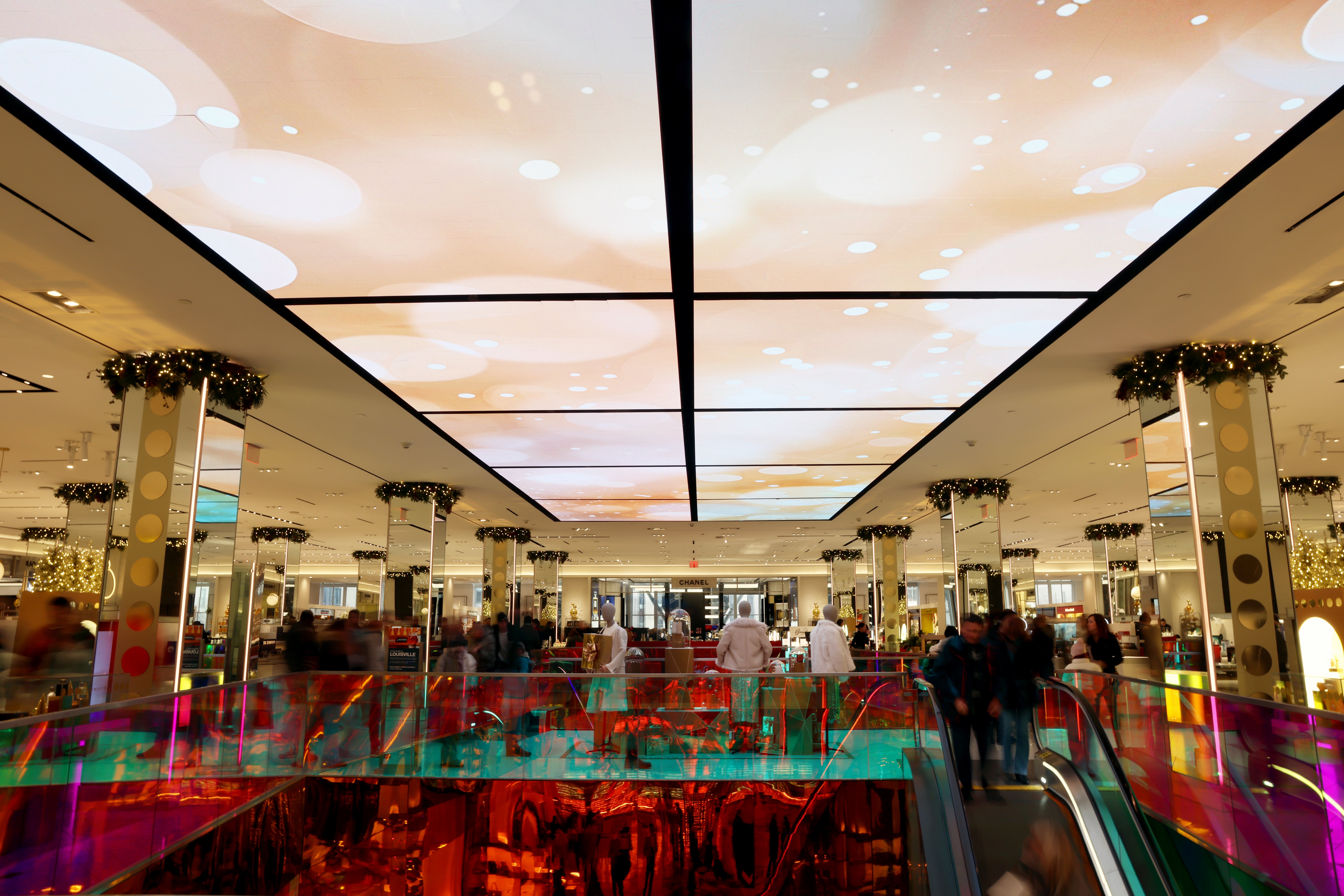 Last Call: Use the $50 Saks Credit on Your Amex Platinum Card